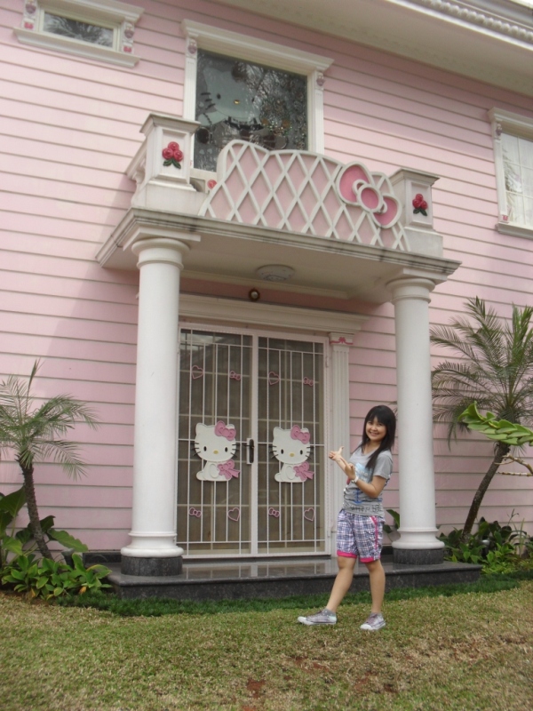 Rumah Hello Kitty Di Karawaci
