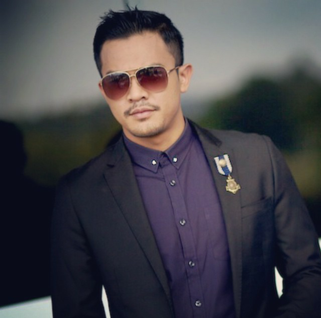 Koleksi foto hensem tangkap macho saharul ridzwan