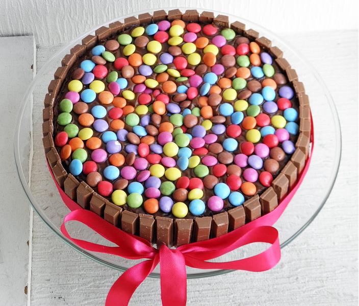 temp: Smarties Cake