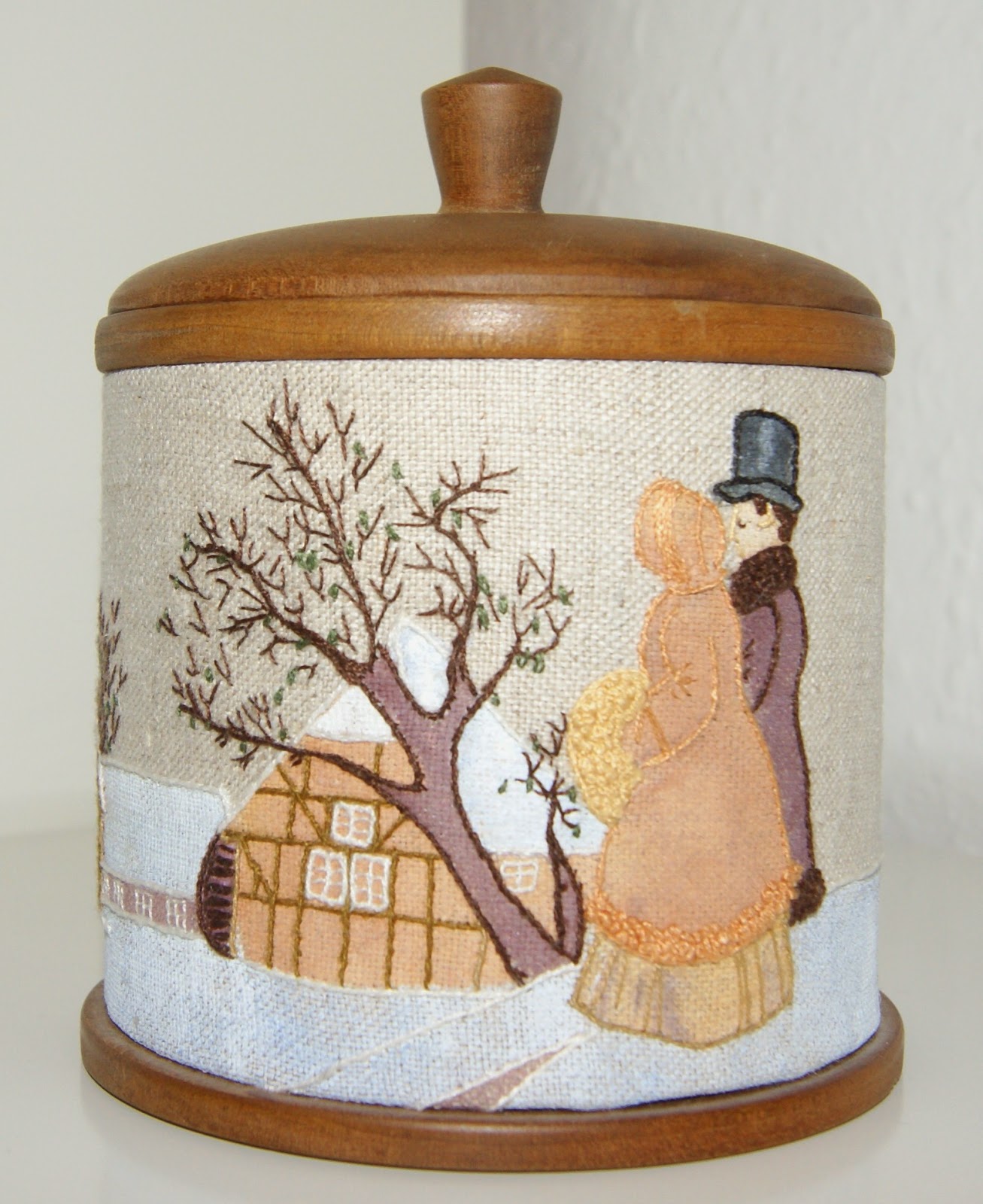 .: FRA TEGNING TIL BRODERI