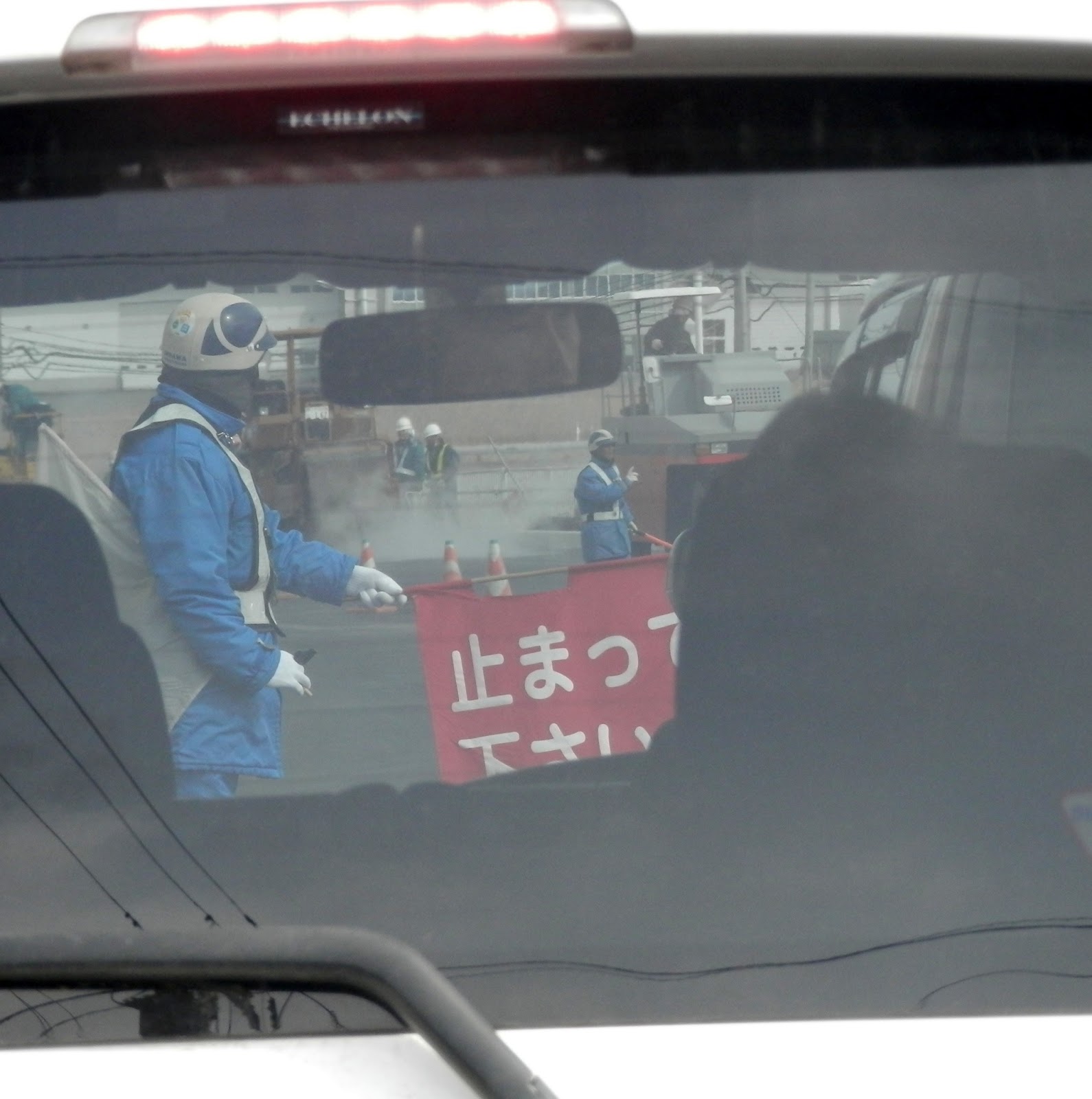 Courageous Joy: Lovin Japan ~ Bowing Construction Workers