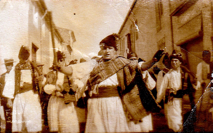 VILLENA CUÉNTAME: 1930 LA COMPARSA DE MASEROS