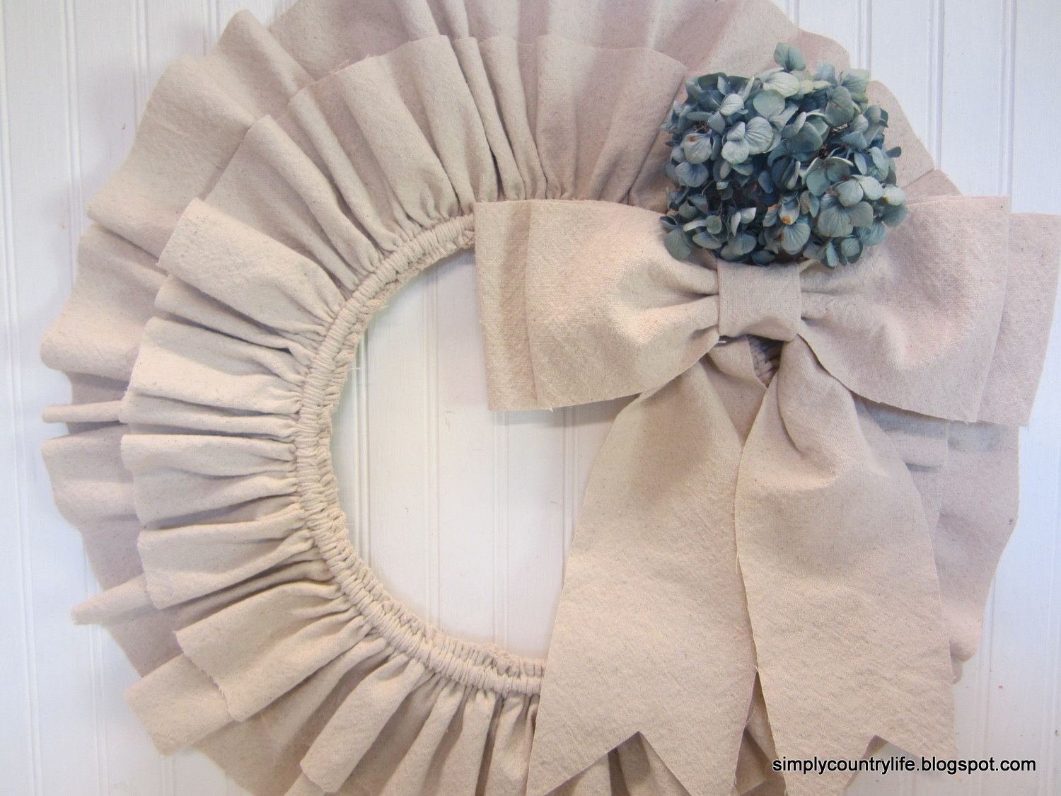 Simply Country Life: Handmade Ruffled Drop Cloth Wreath