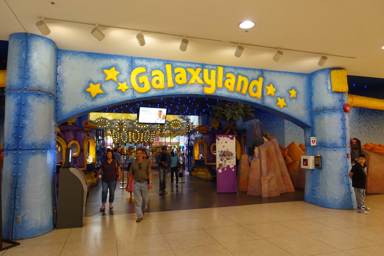 Malcolm's Can-Am Trip: Galaxyland