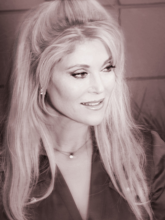 Dazzling Divas: Audrey Landers Interview by Alan Mercer