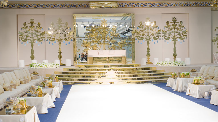 Wedding Decorations: Arabic Wedding Stage Decoration