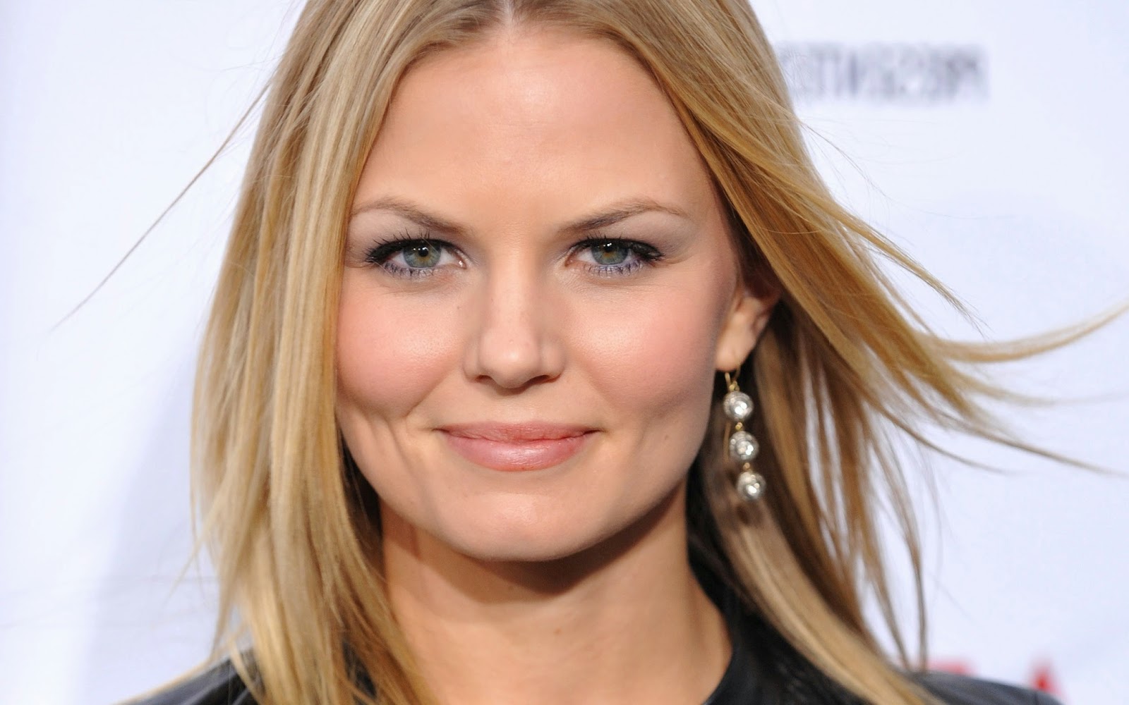 Super star life style photo gallary : Jennifer Marie Morrison