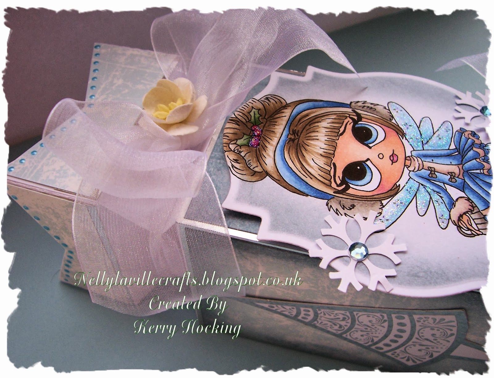 Nellylaville Crafts: Christmas Cracker Gift Box