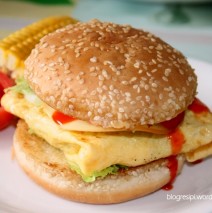 Resep Dan Cara Mudah Membuat Burger Telur Dadar Praktis EnakSumber ...