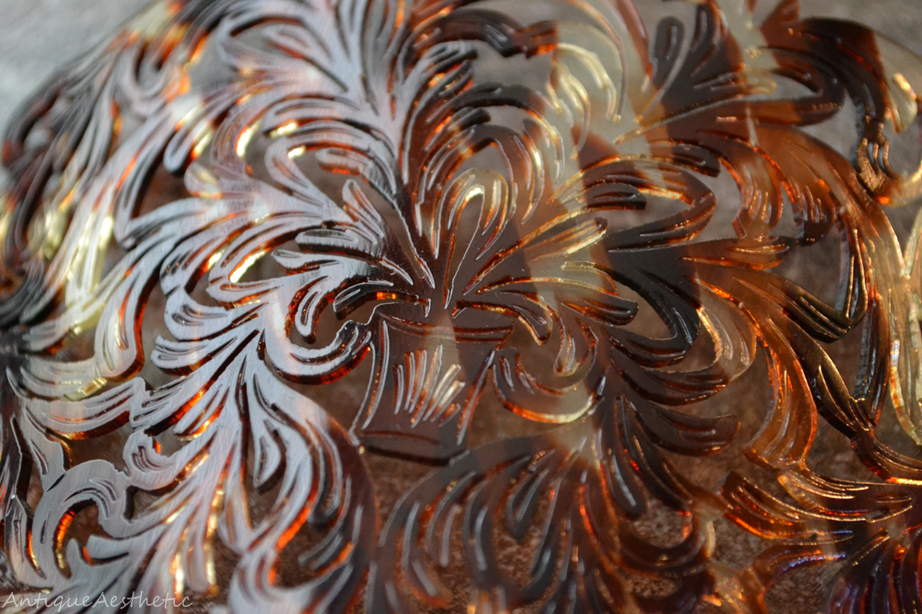 ANTIQUE AESTHETIC: Decorative Hair Combs and the dreaded Celluloid Rot