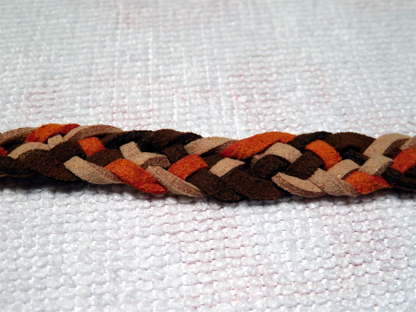 The World of Gord: Making a 5 Strand Braided Wrist Band