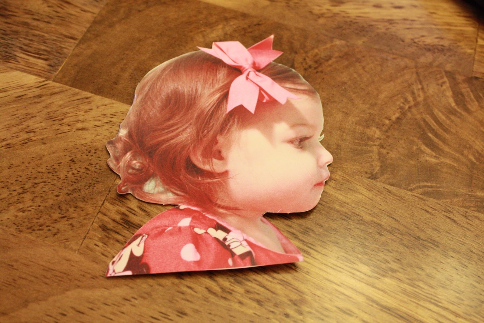 Create at Home Mom: DIY Silhouette Portrait