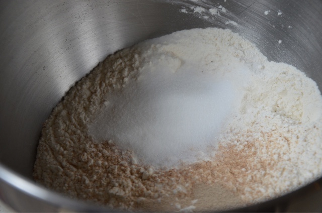 Ndudu by Fafa: HOW TO BAKE YOUR OWN GHANAIAN TEA BREAD