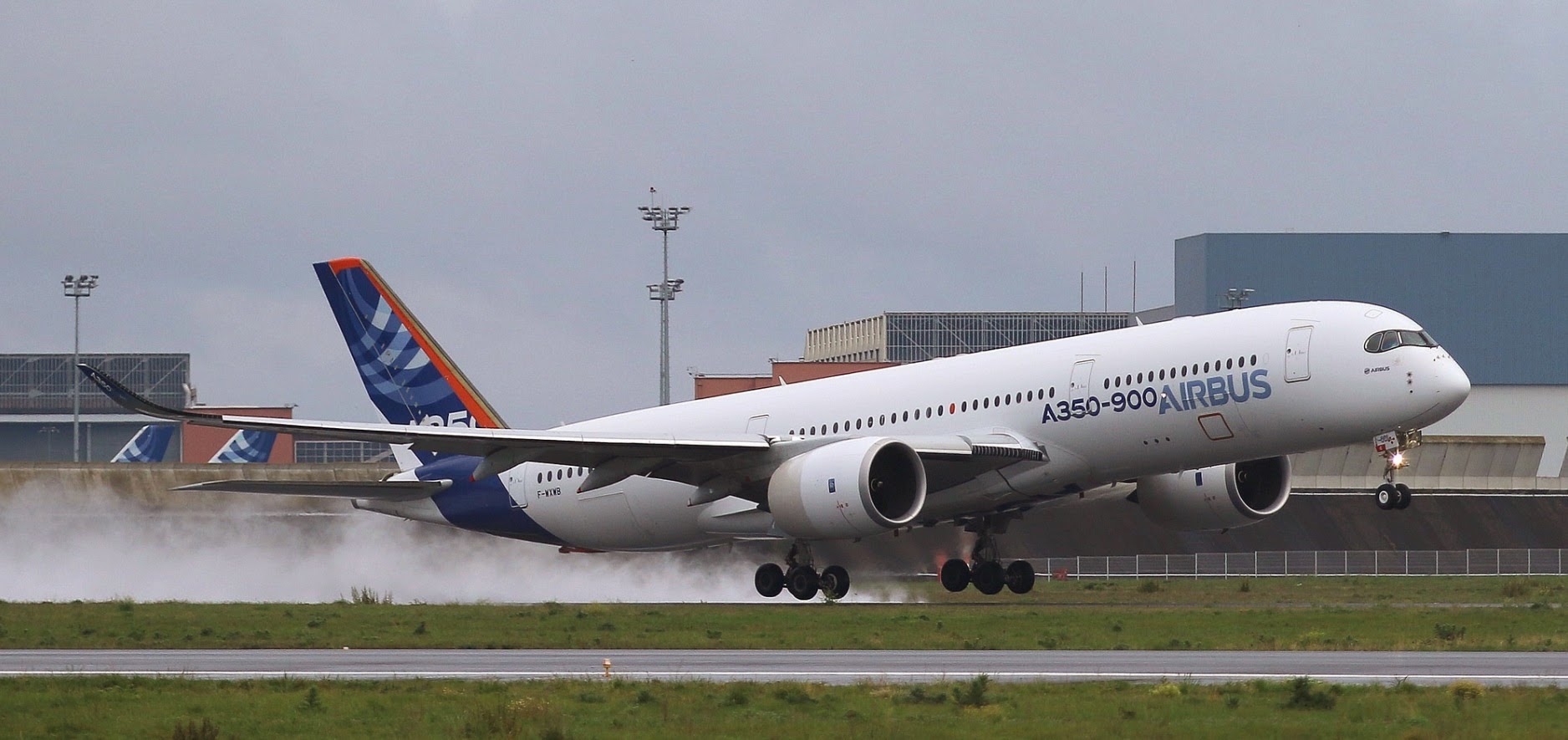 A350 XWB News: A350 MSN1 prototype´s second First-Flight.