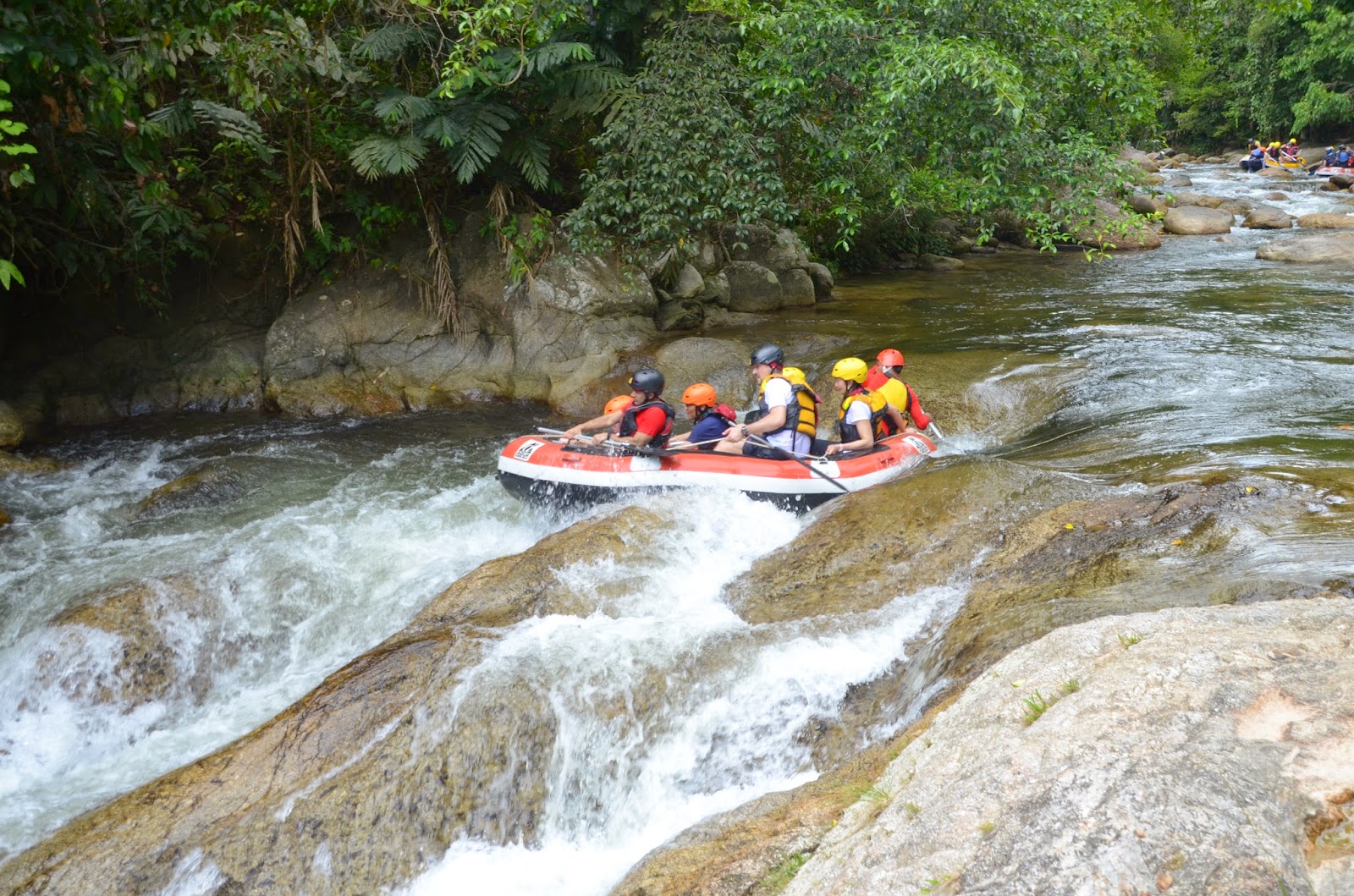 Gopeng White Water Rafting River Rafting Malaysia : Gopeng White Water ...