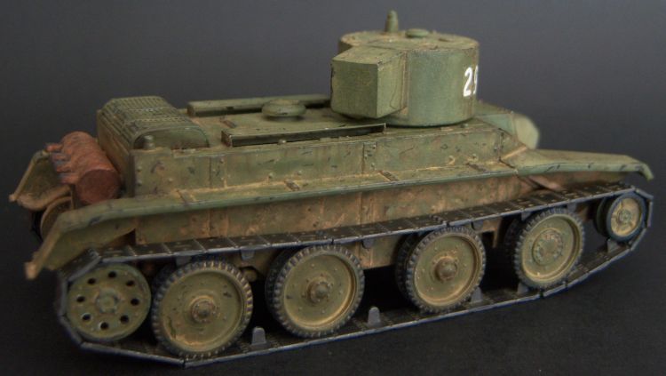 Smallscale dugout: BT - 5 with cylindrical turret