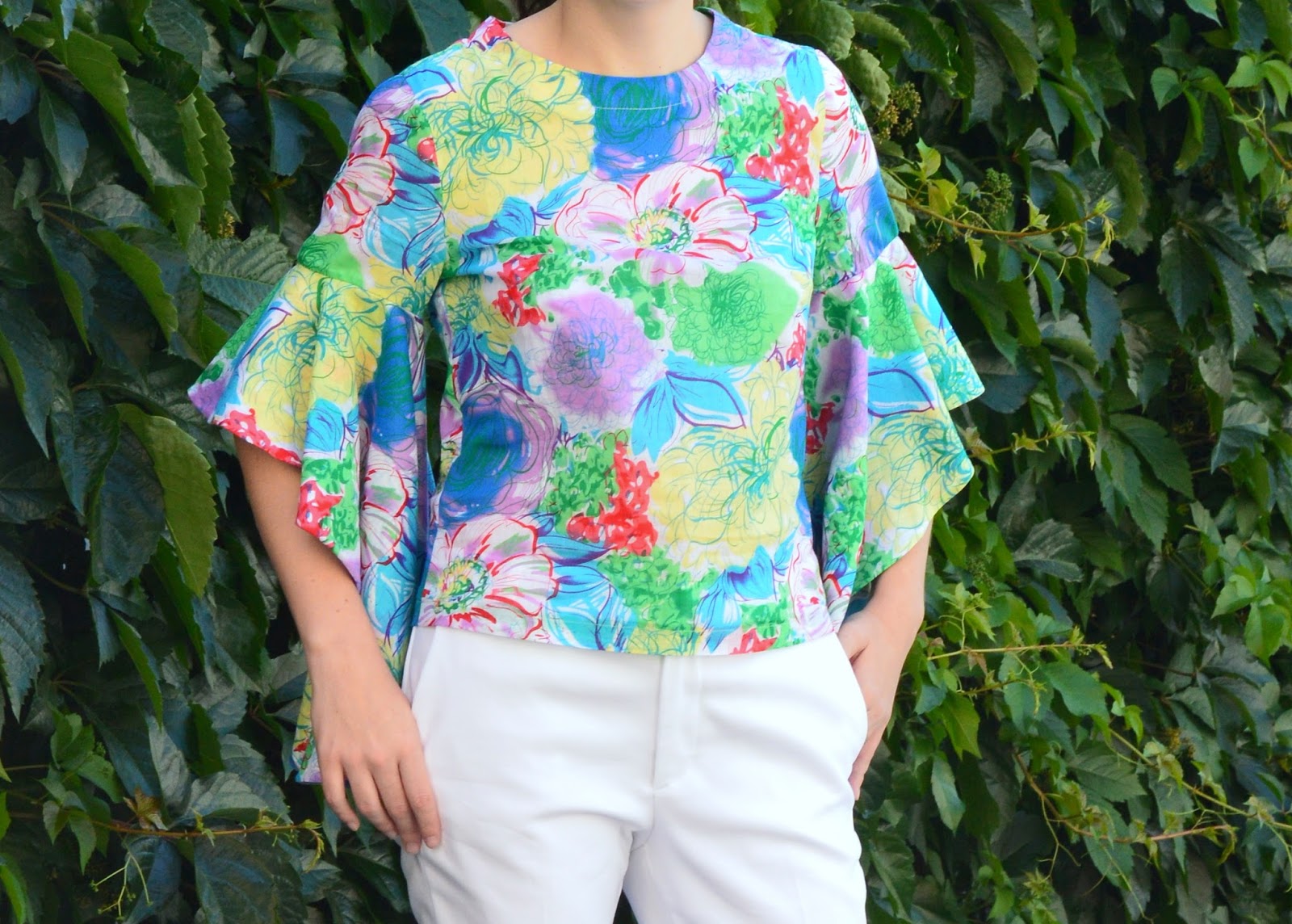 I believe I can sew...: Happy flowers print - one more McCall's 7542 ...