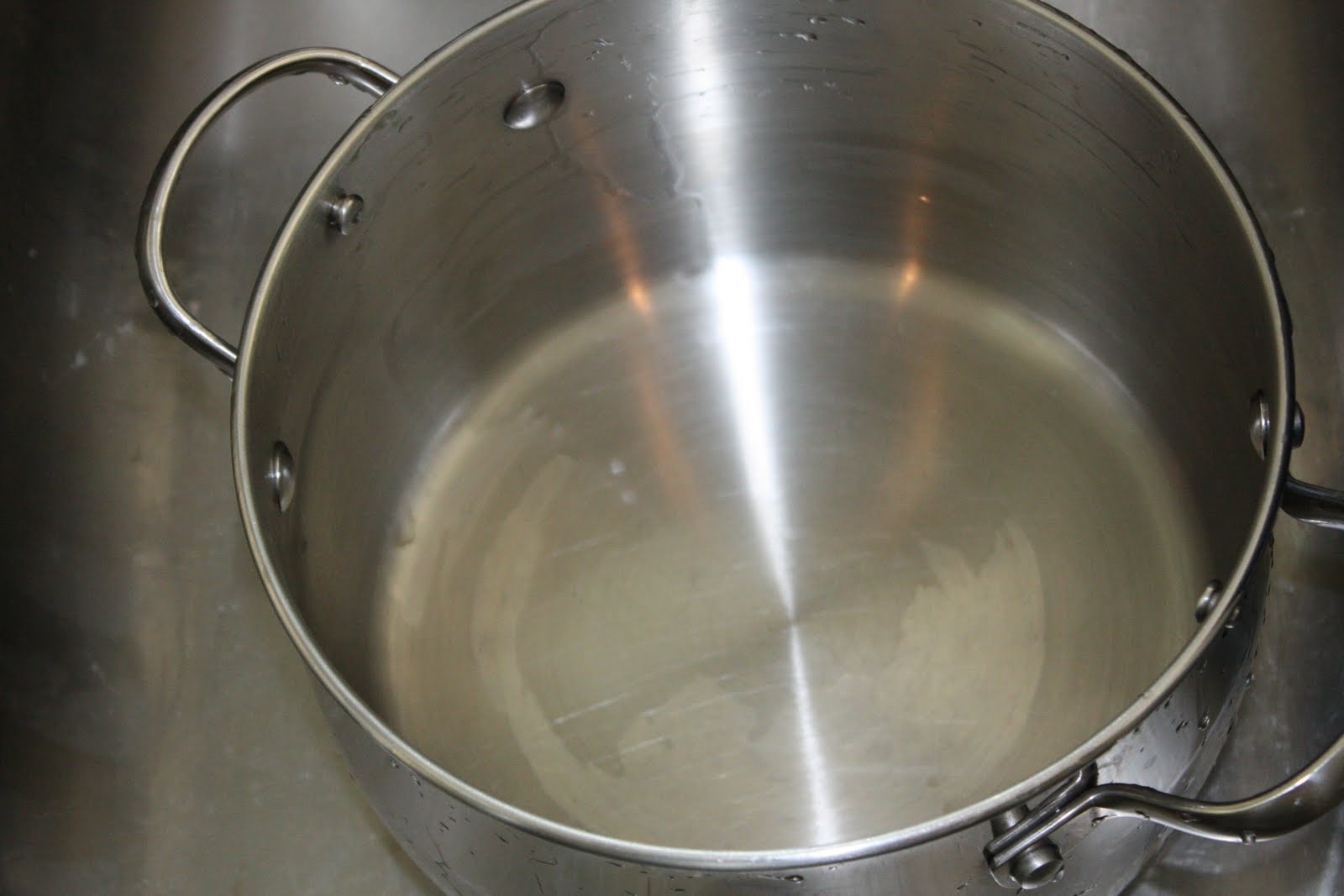 A Slice of Smith Life: I Cleaned This Pot With What???