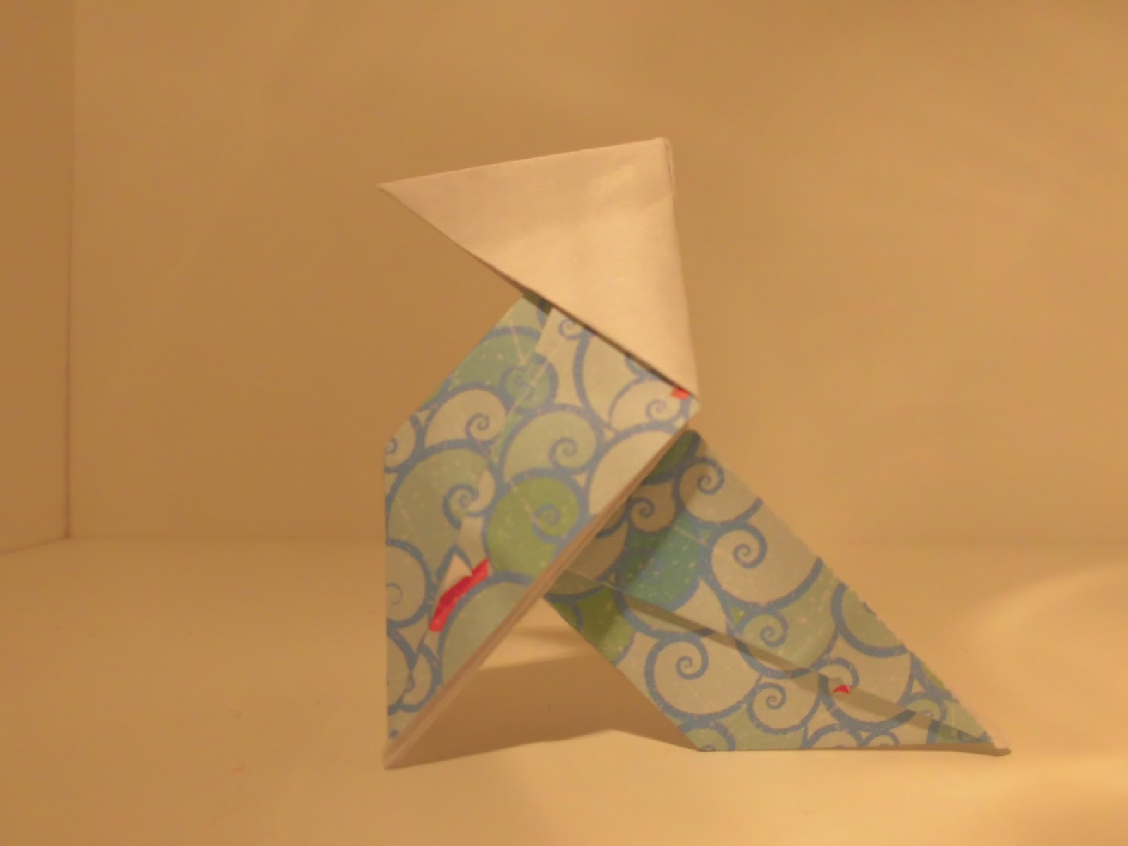 origami: Pajarita VIII