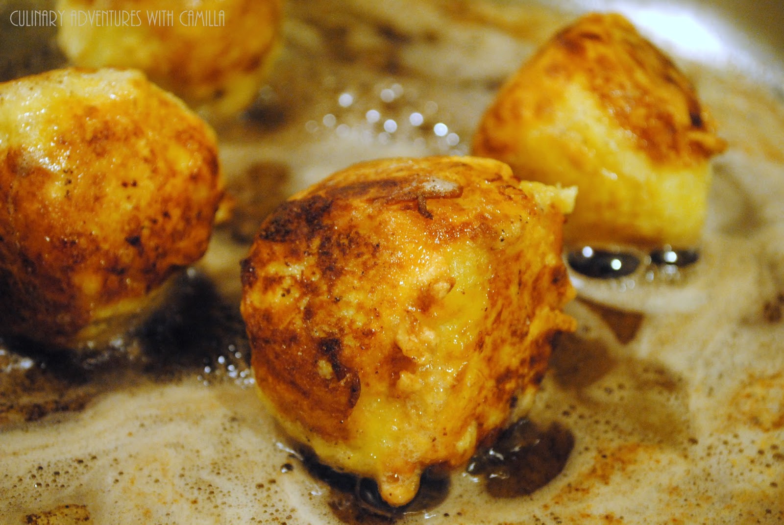 Tajine-el-Khoukh (Algerian Stuffed Peaches)