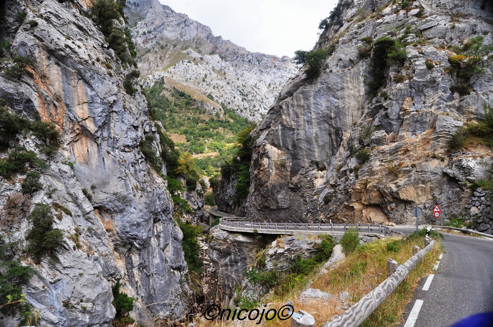 Foto's en korte verhalen uit Spanje: Onderweg naar Cain in de Picos de ...