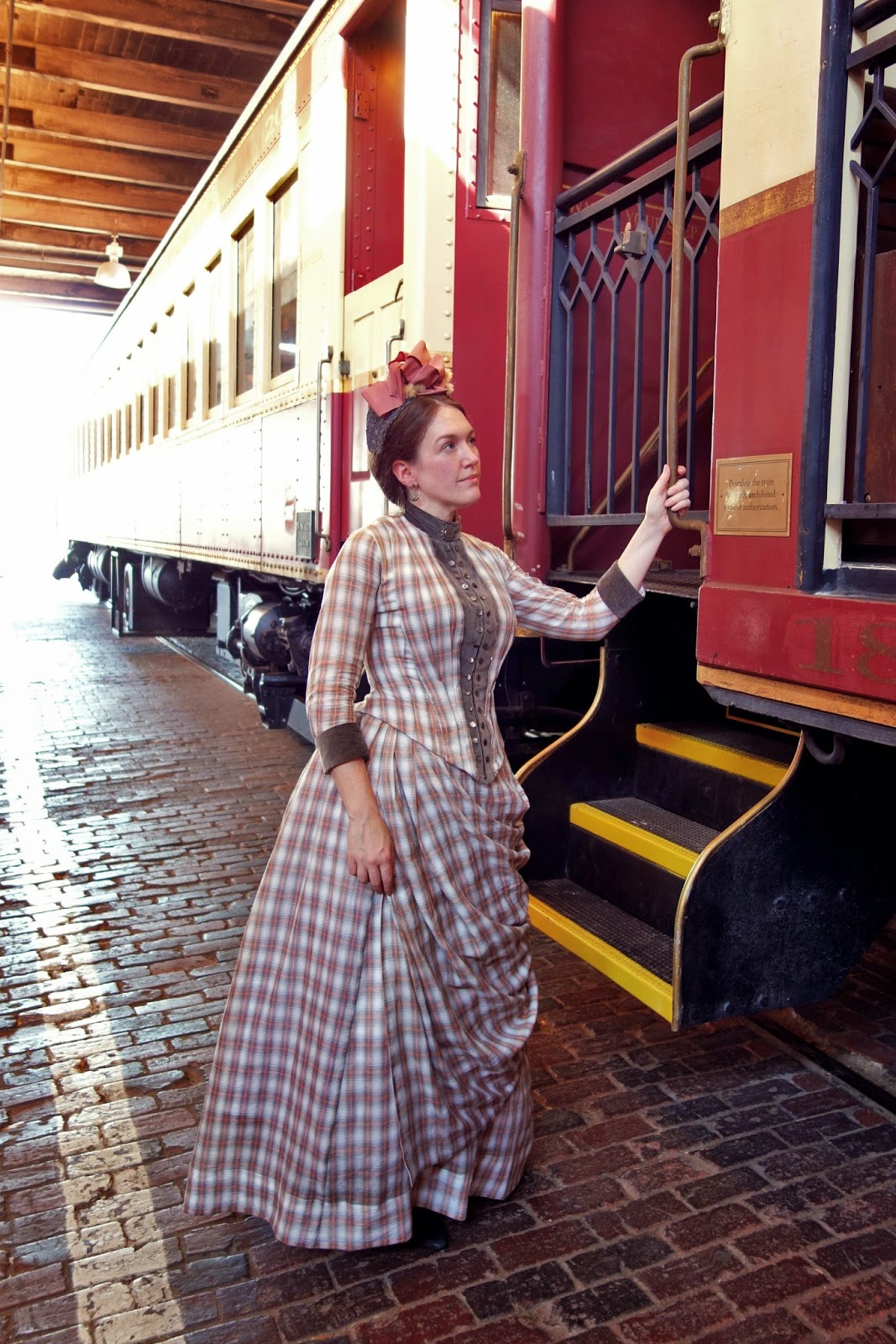 Festive Attyre: late 1880s plaid bustle dress