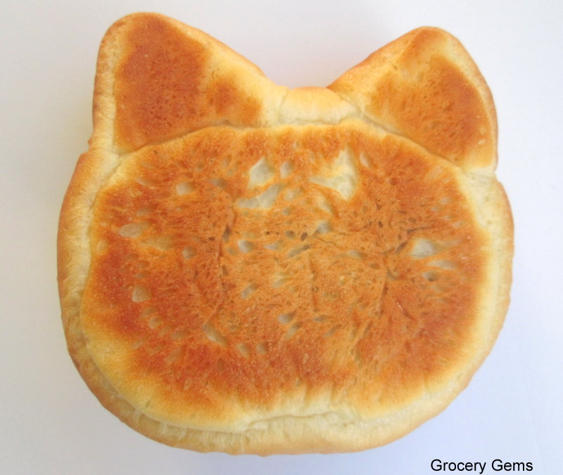 Grocery Gems: Review: Hello Kitty Bread Bun