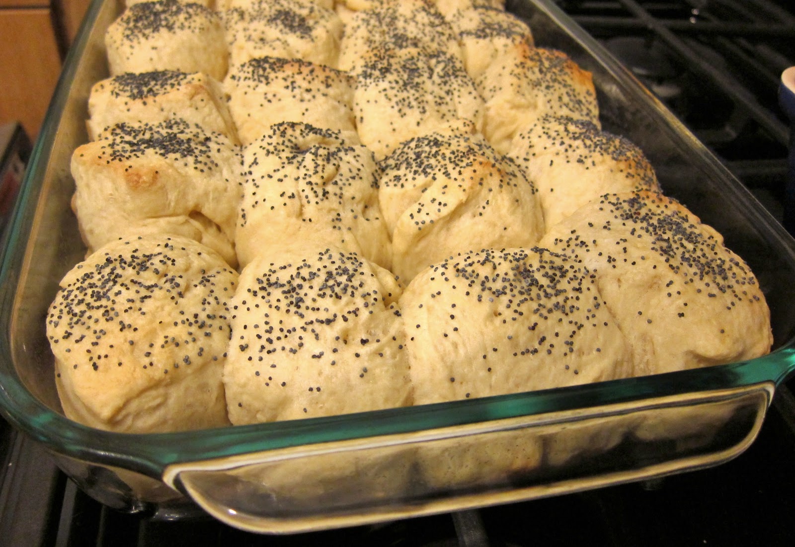 The Vegan Chronicle: Pennsylvania Dutch Tea Rolls