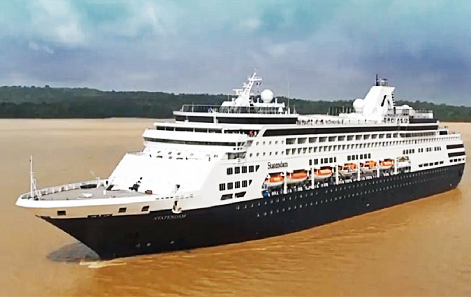 Ships in the Panama Canal: The MS Statendam - Panama Canal