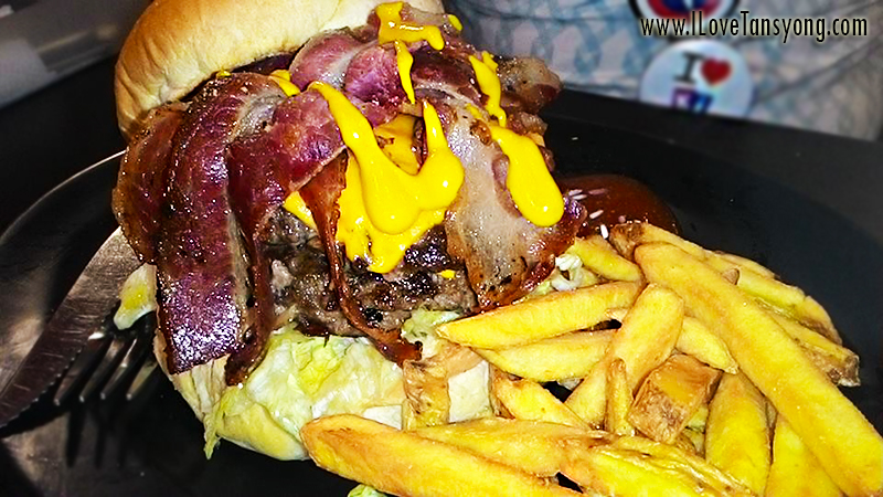 Zark's Burger - Serving The Best Burger In Town - I ♥ Tansyong™