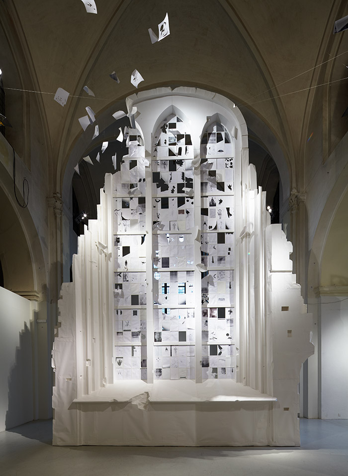 Lolloline: Amazing art work by Peter Callesen!