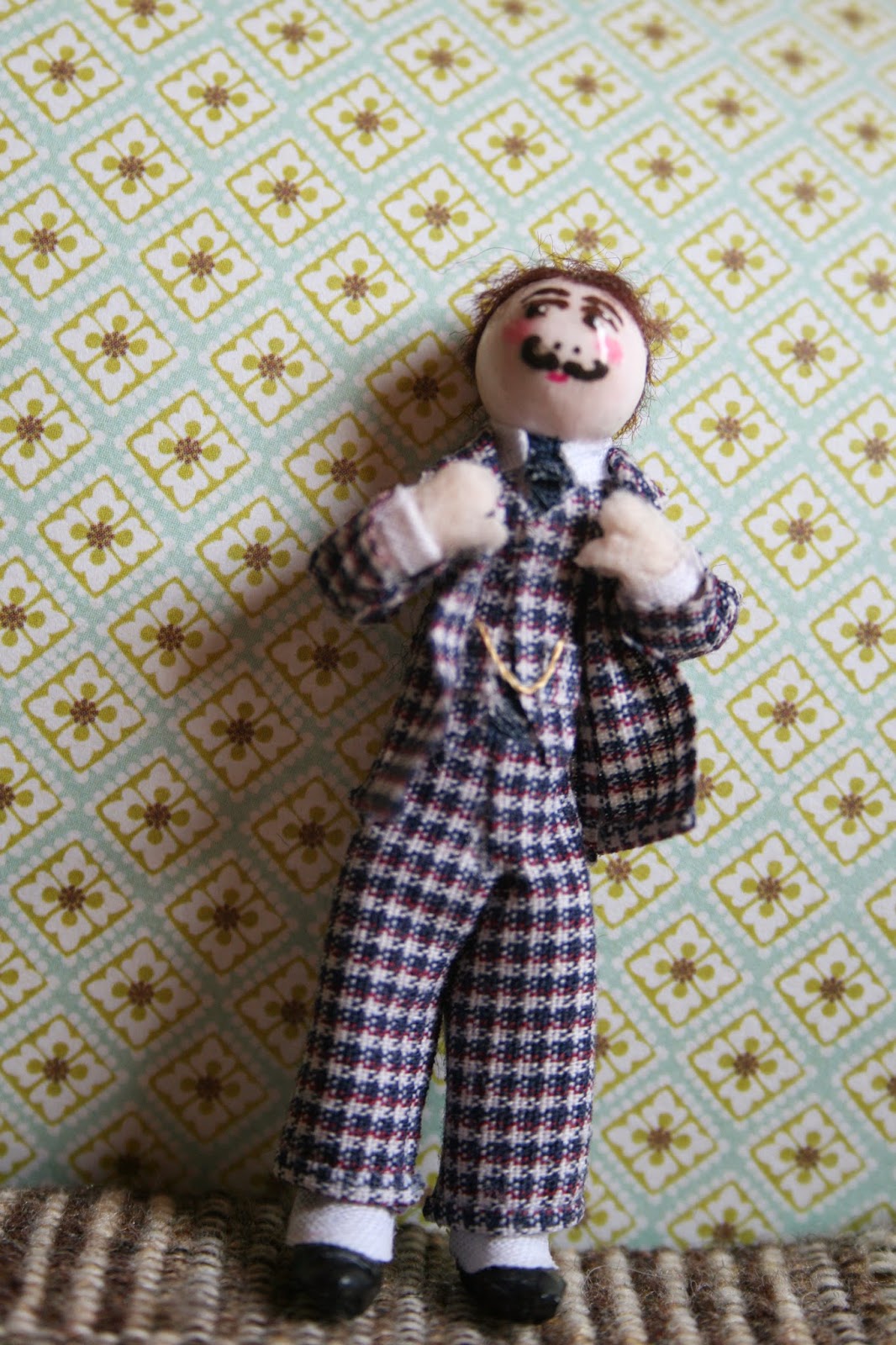 PLANET OF THE DOLLS: Doll-A-Day 87:Another Doll of My Own Making: Papa ...