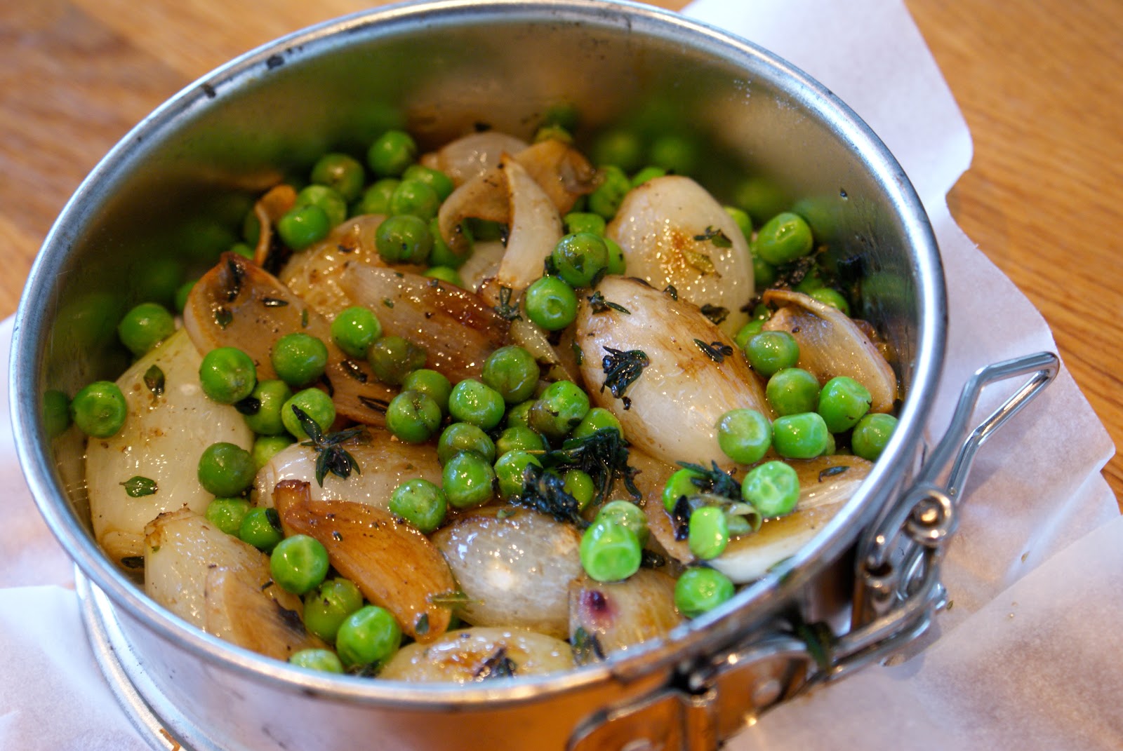 2 cats and the kitchen: Zilveruitjes met lente ...