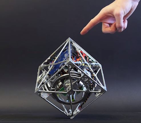 취미 프로그래머: gyroscope cube 만들기 #1