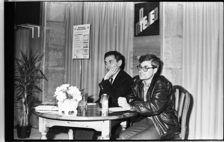 Acotaciones de un ferrolés: Las vicisitudes históricas del Ateneo Ferrolán