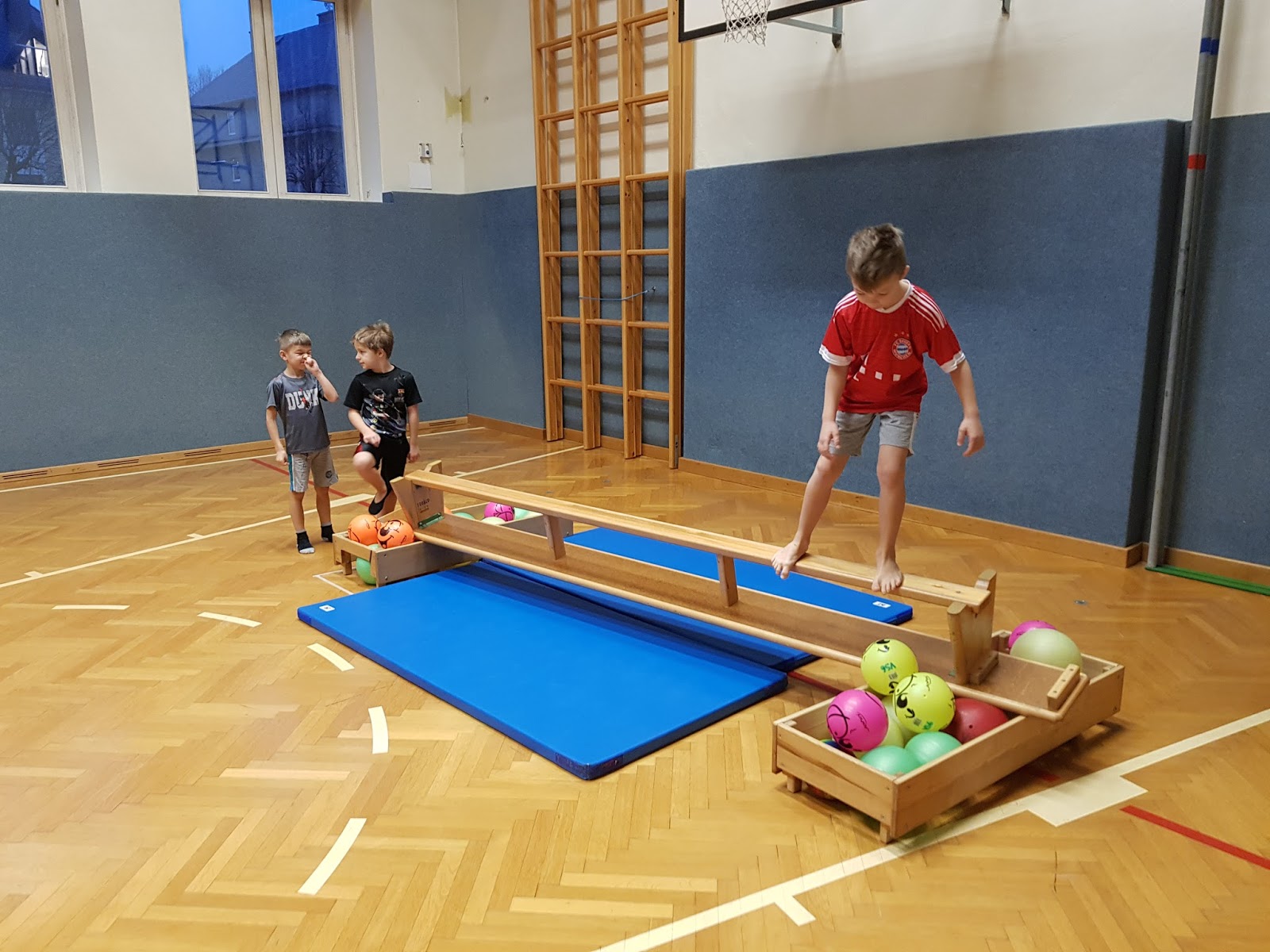 Kinderturnen, Turnen mit kindern, Kinder gymnastik