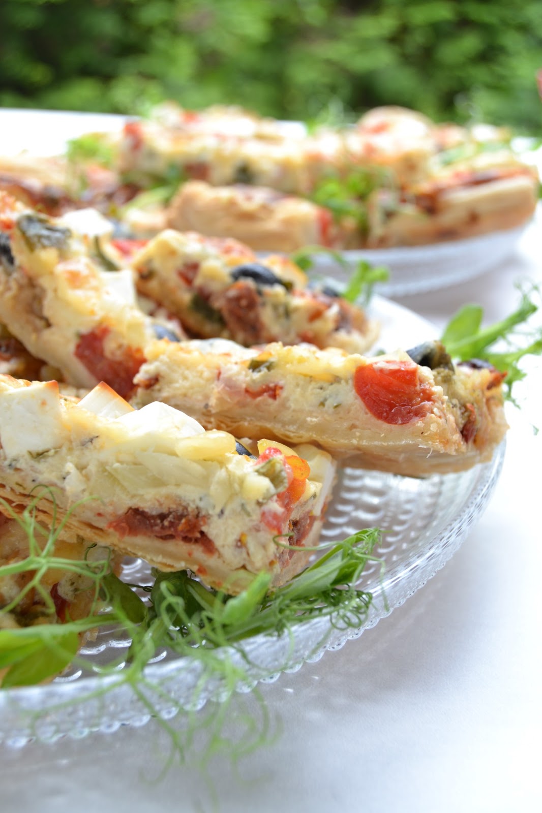 ALMOND BLOSSOM: Välimeren kasvispiirakka