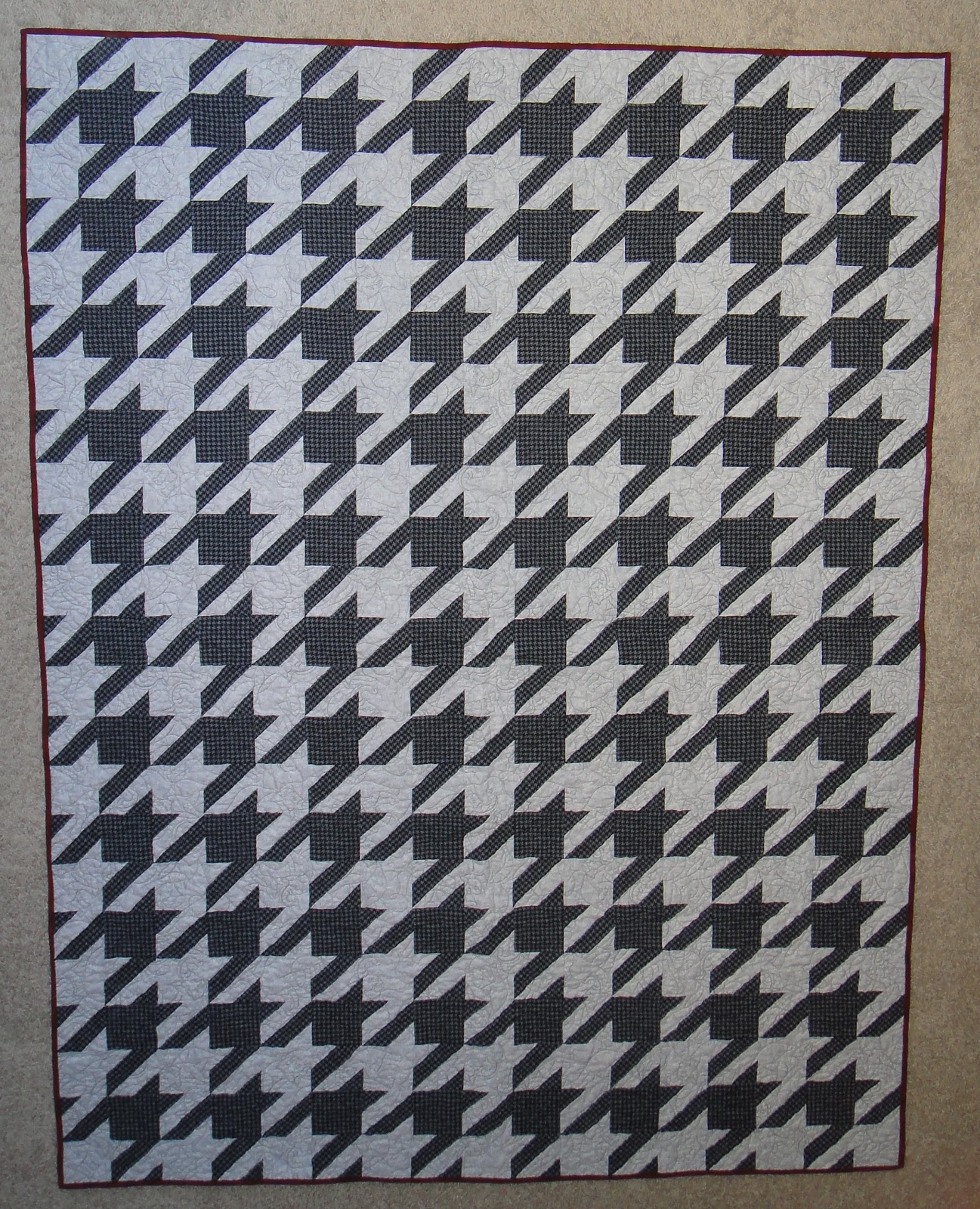 Bradley's Houndstooth Quilt | The Gypsy Soul Quilter
