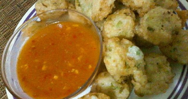 Cireng nasi cocol saos sambal.. Cemilan Makyus di Musim Dingin kaya gni ...
