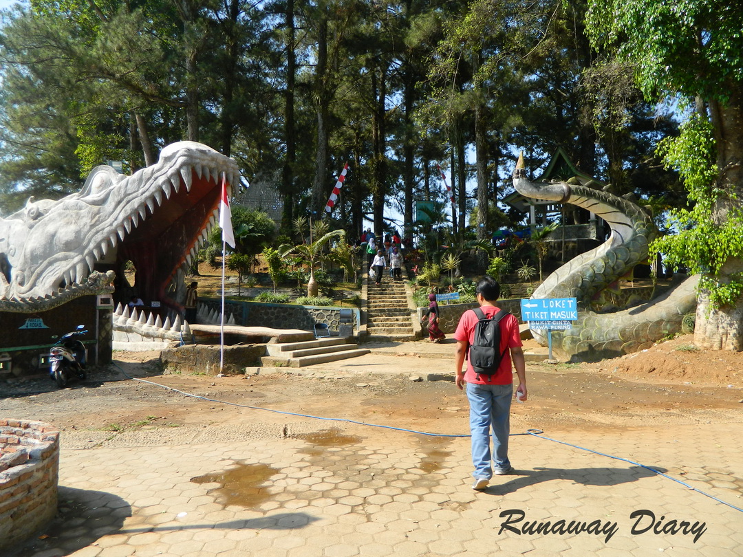 SMART ENGLISH EDUCATION : THE LEGEND OF RAWA PENING