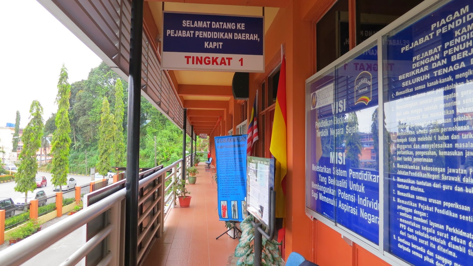 Jalan-Jalan di Pekan Kapit | JURNAL HARIANKU