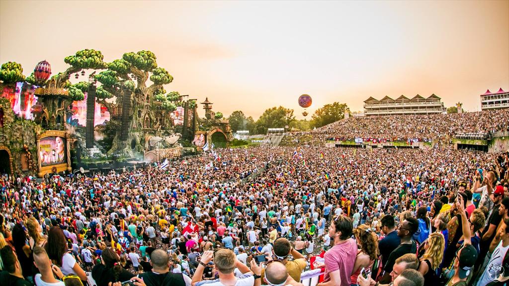 TOMORROWLAND