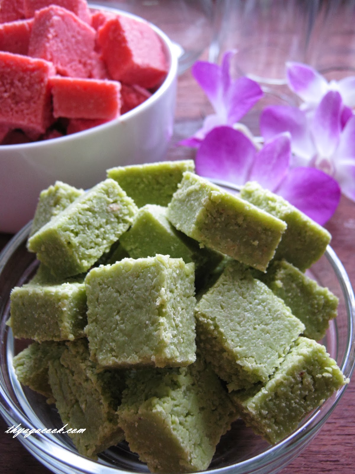 KARI LEAFS ... Malaysian flavour's: COCONUT CANDY