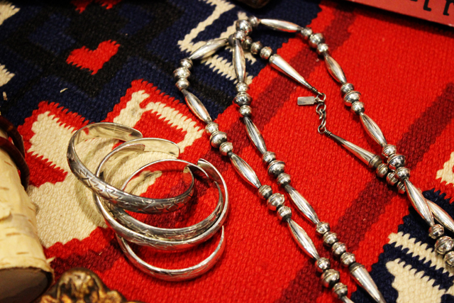 MOHAWK "Indian Jewelry" POP UP. - Green Angle Blog