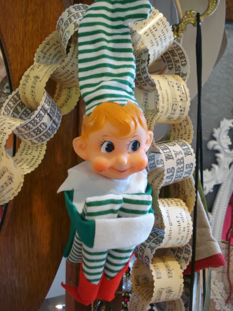 Just a bed of Roses: vintage ELF on the SHELF