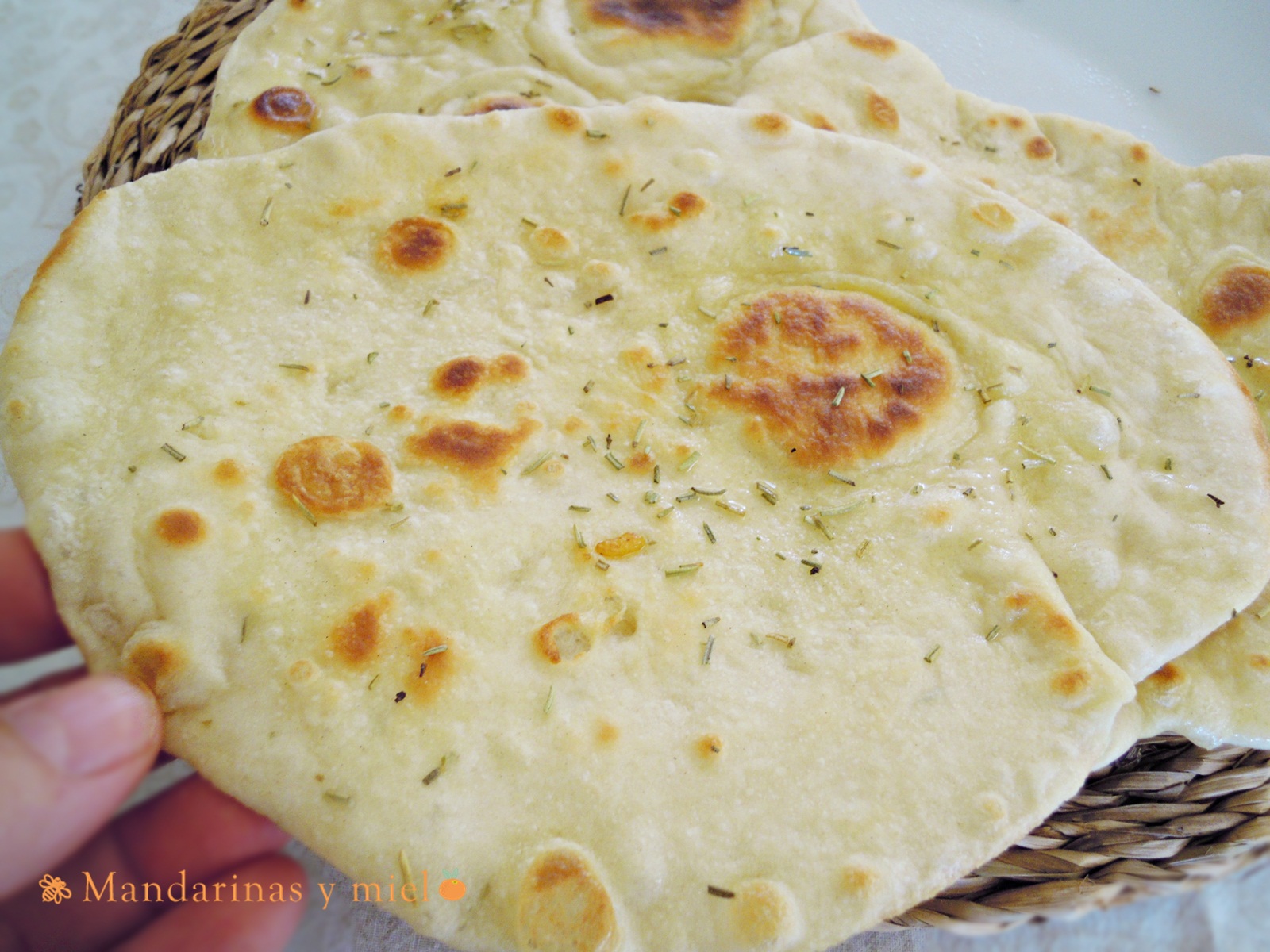 Pan Naan con romero | Mandarinas y miel