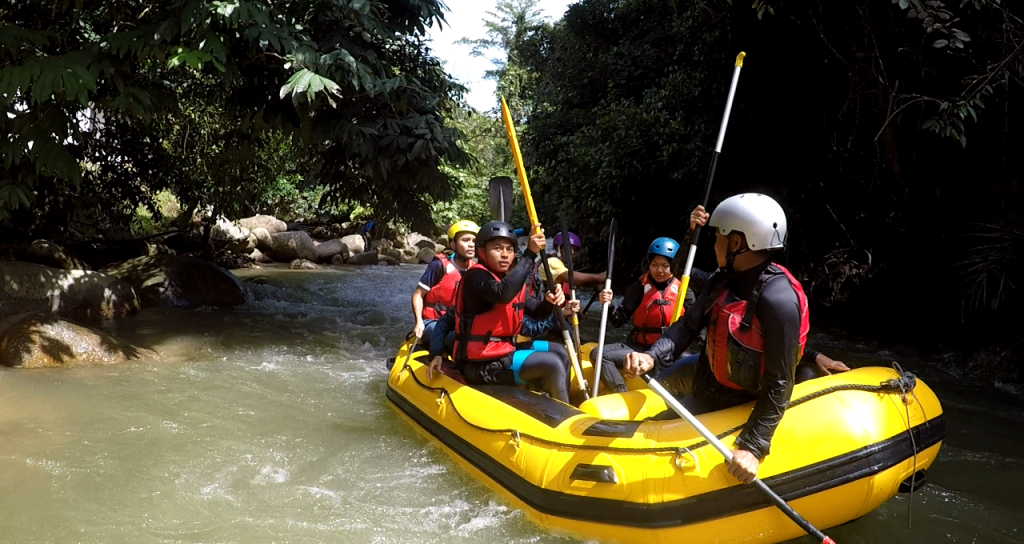 TRAVELOG: WATER RAFTING ULU SLIM, SLIM RIVER : Pengalaman meredah ...