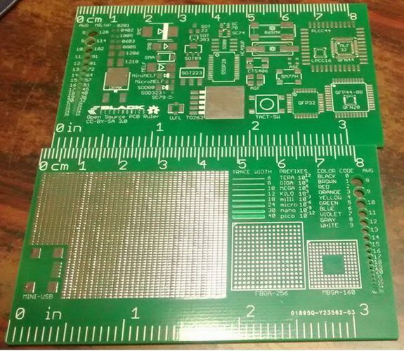 Bricotronika: Open Source PCB Ruler v1.0
