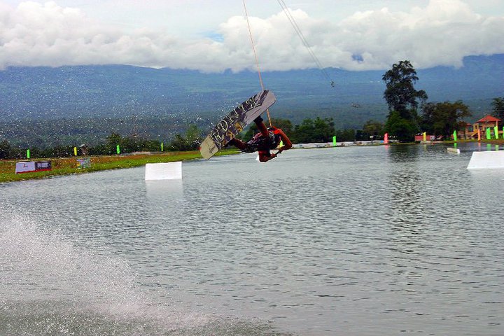 Make It Davao: Deca Wakeboard Park