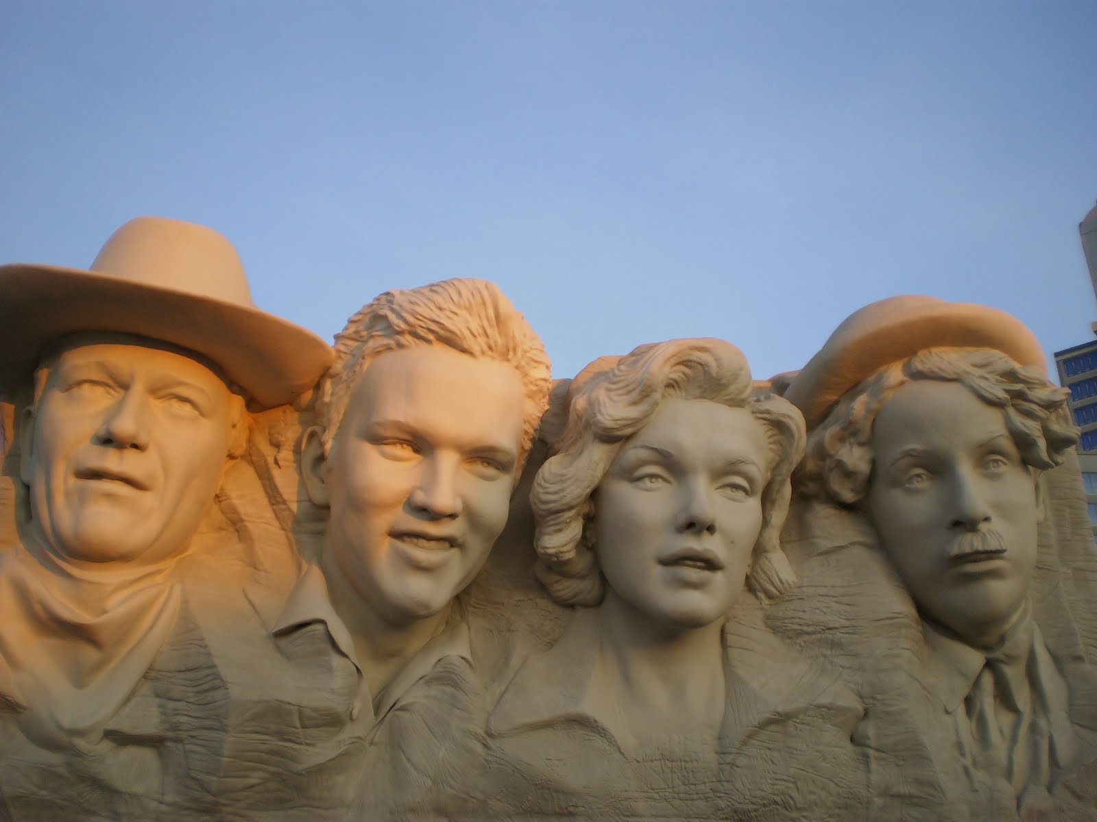 One Simple Country Girl: Having Fun at a Wax Museum